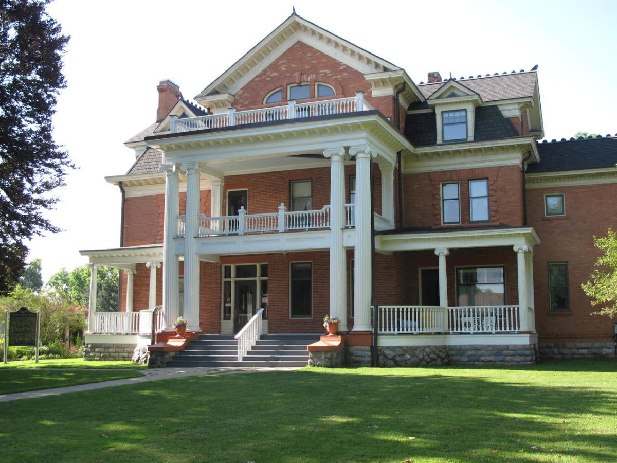 Turner-Dodge House and Heritage Center