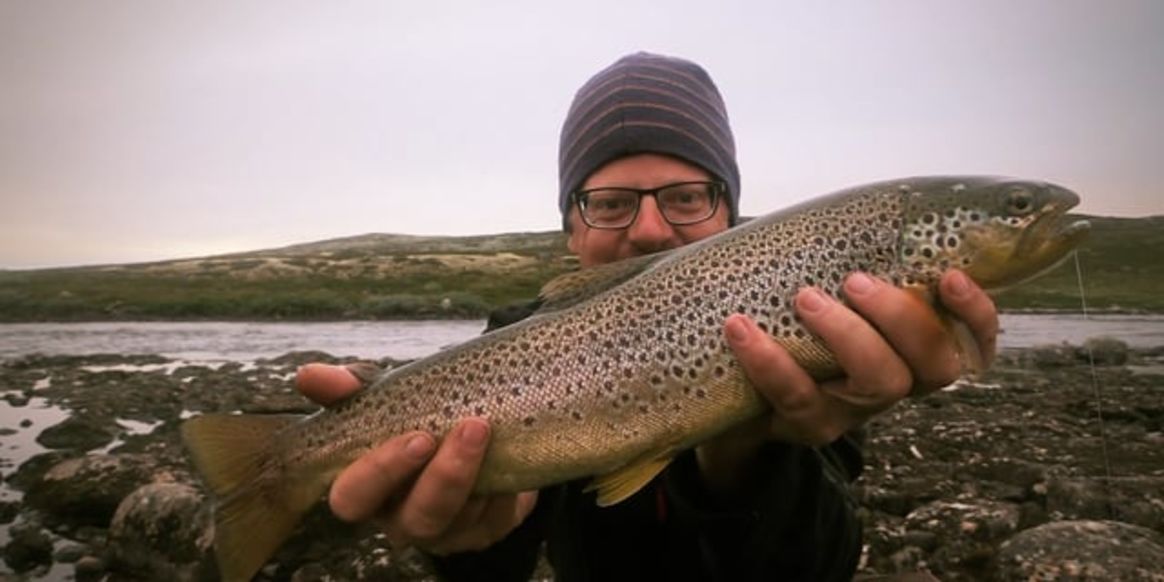 Fluefiske | Fluefisking i Norge | Hvor og hvordan fluefiske