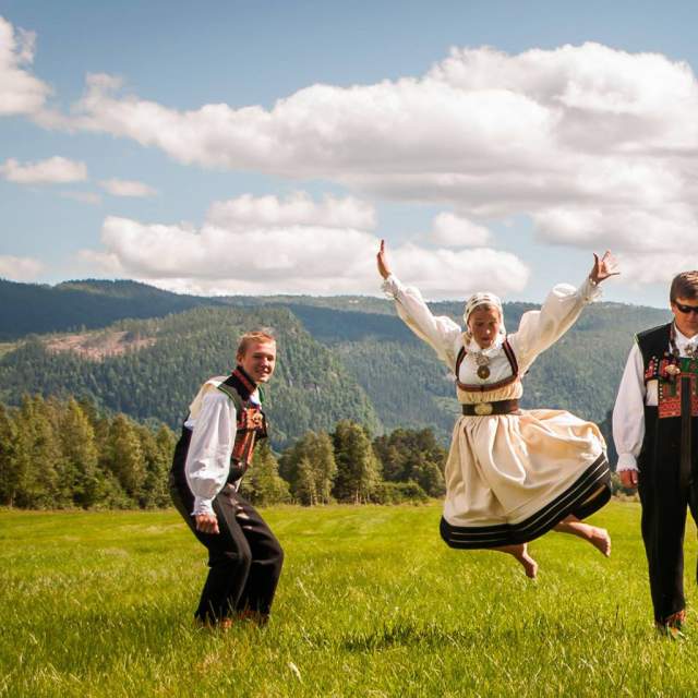 Setesdal | Hovden, Evje, folketradisjoner og rafting