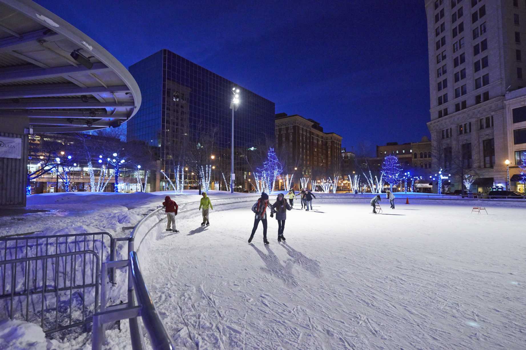 Winter Things to Do in Grand Rapids | Winter Events & Attractions