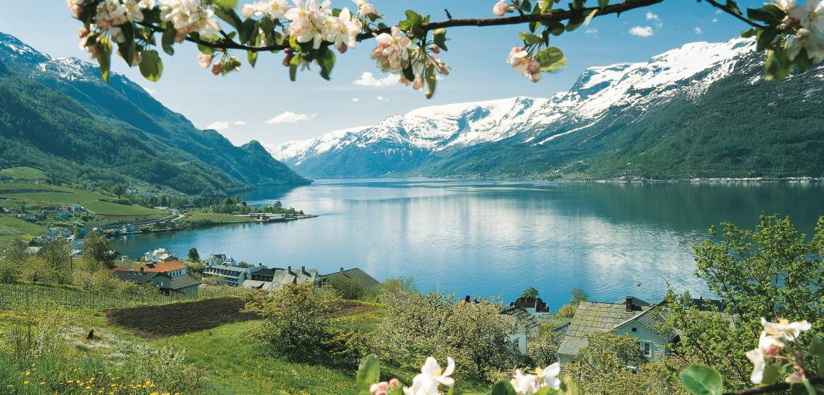 10 reasons to go to Norway in spring | Top spring activities