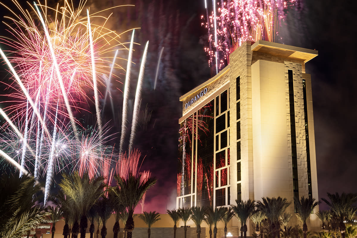4th of July Las Vegas | Fireworks, Concerts, & Pool Parties