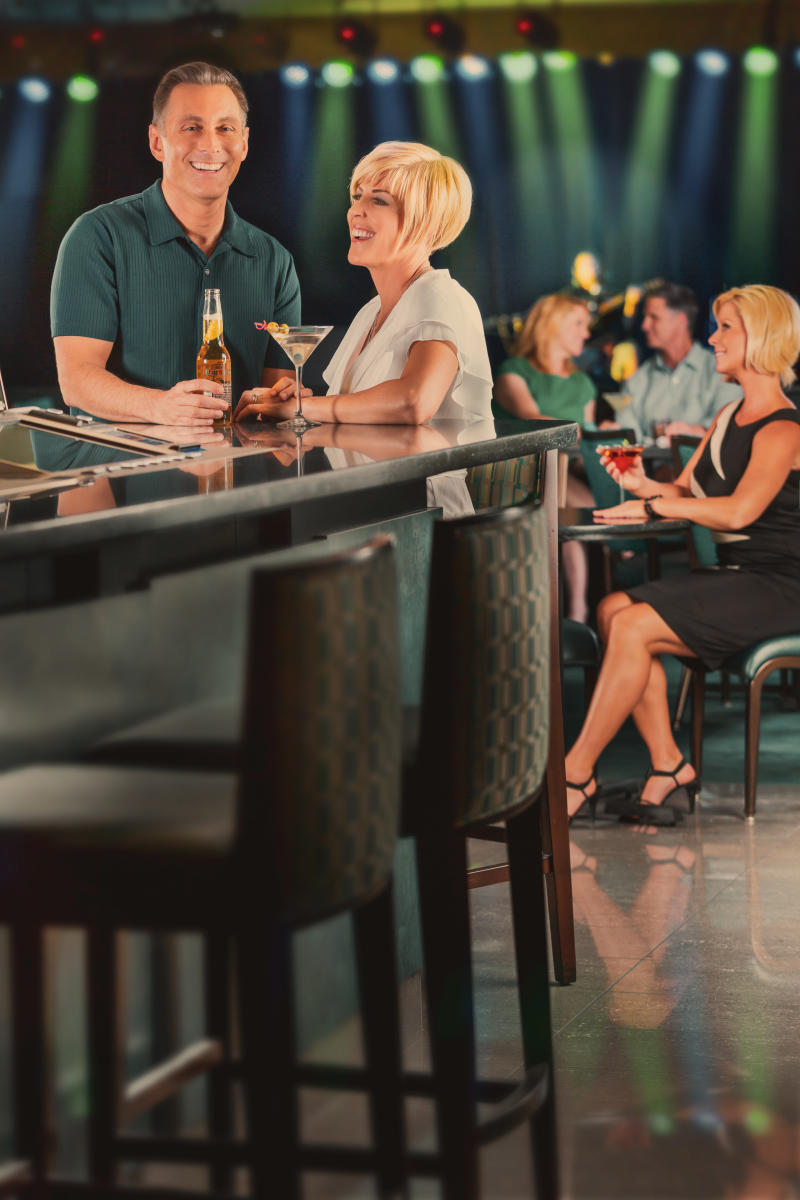 Laughlin Nightlife | Find Bars, Restaurants, Clubs & Lounges