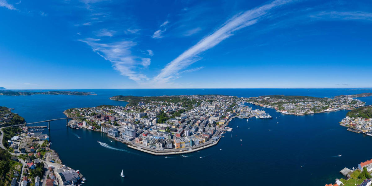 Kristiansund | Sundbåten, clipfish and The Atlantic Road