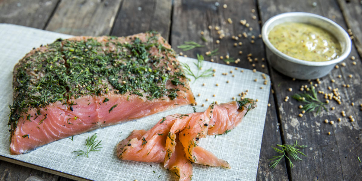 Taste the Norwegian salmon | Visit Norway