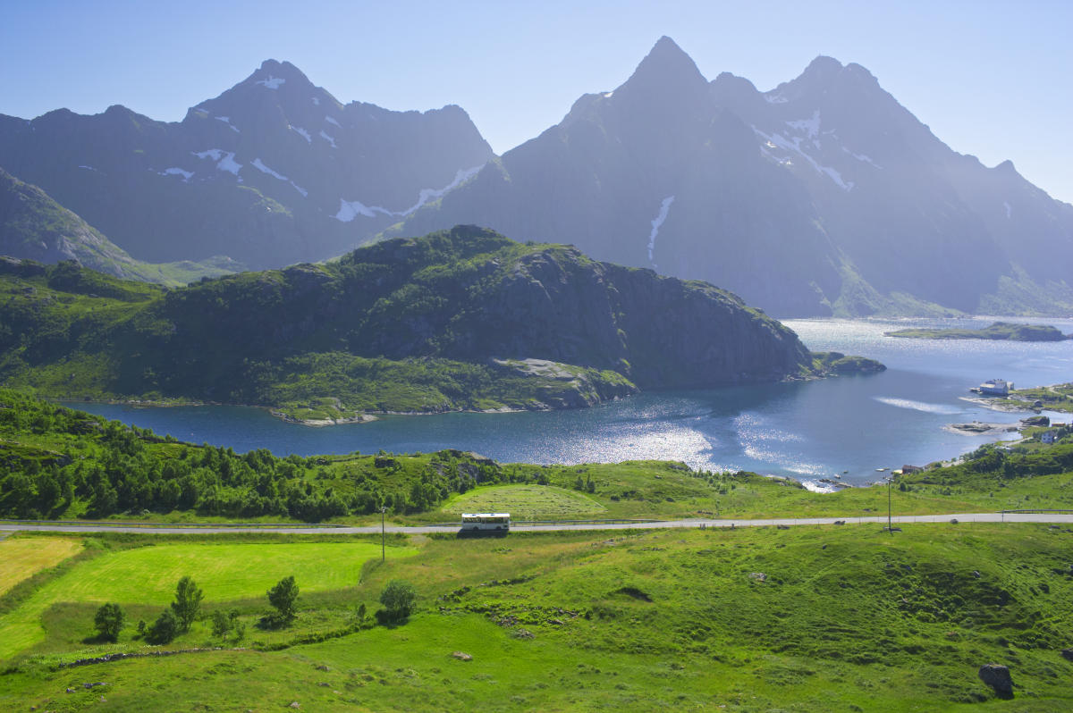 4 stunning itineraries in Northern Norway by public transport