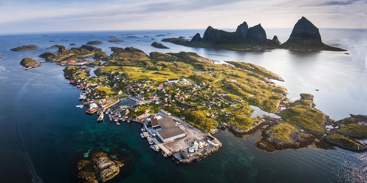 Go island hopping along the Helgeland coast